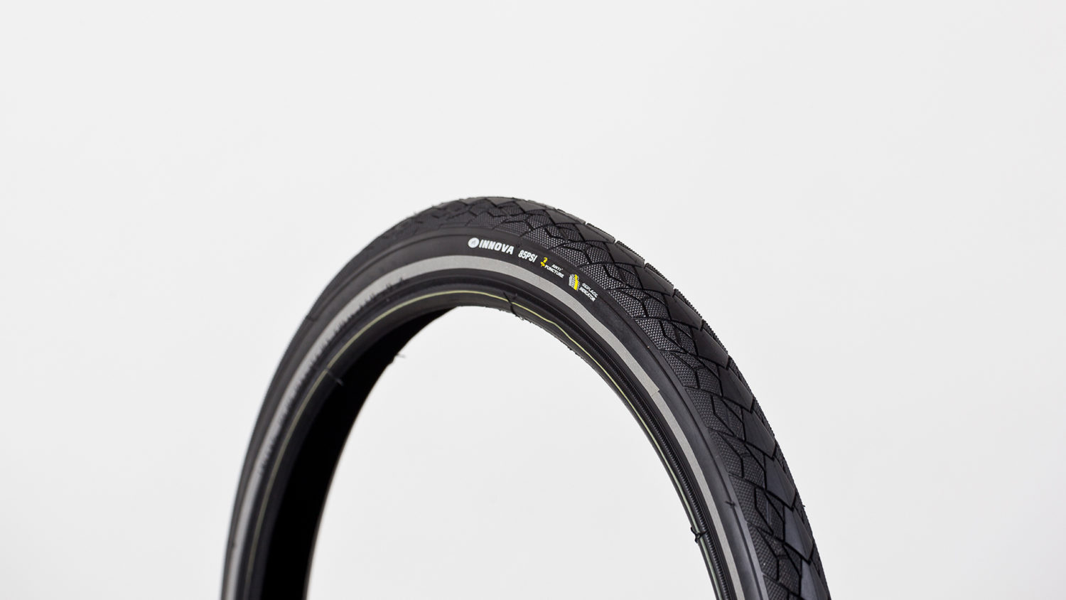 18×1.25 (32-355)18-inch x 1.25 Innova tire STRIDA - STRIDA